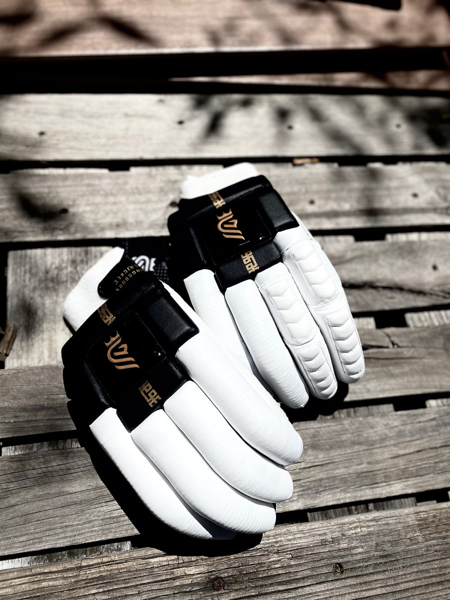Knight Emperor- Sausage gloves – Kingsbury Cricket Australia